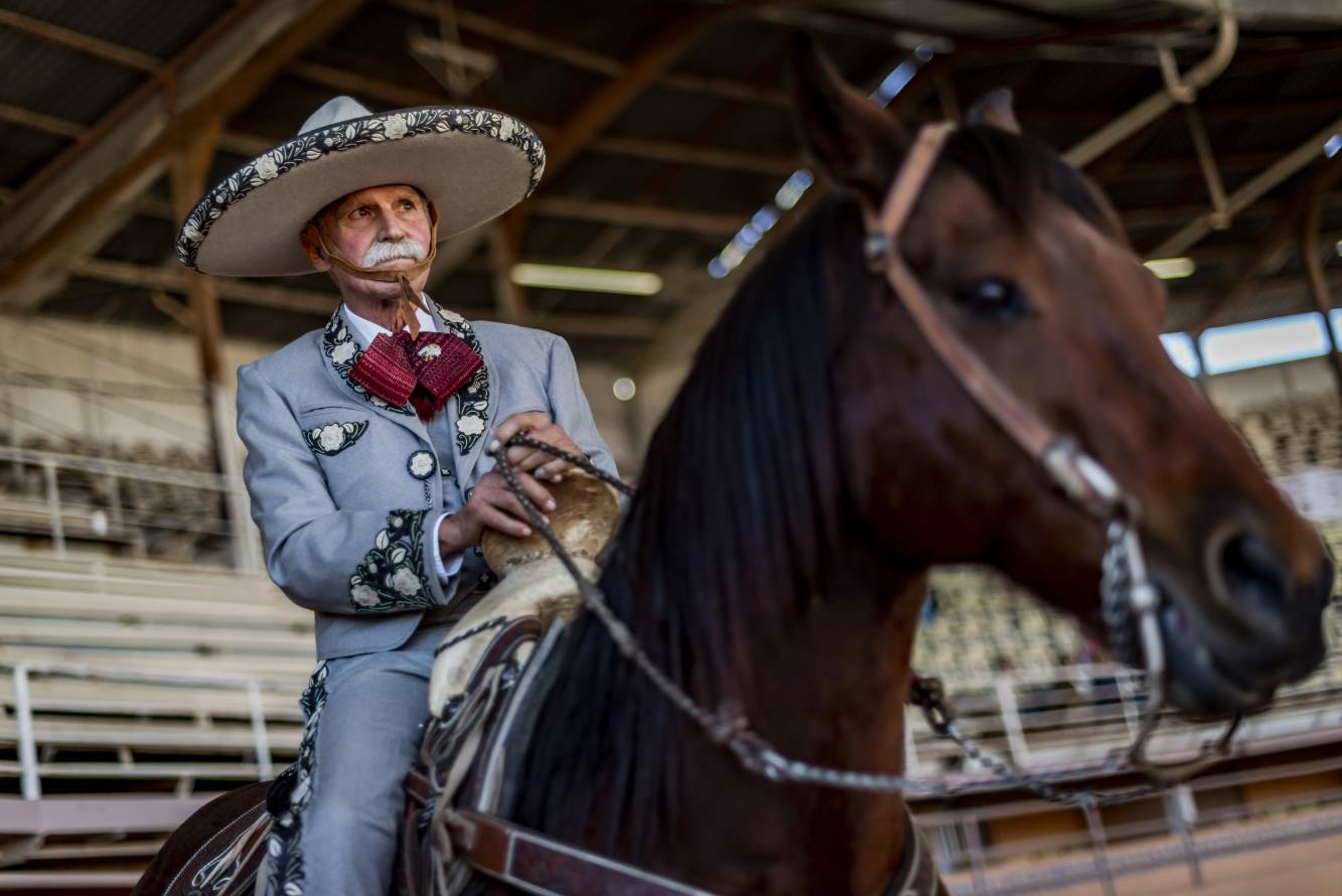 El Legado de un Charro: La vida de don Macario González Rodríguez